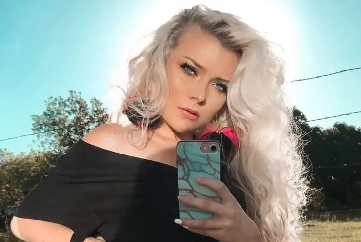 Golden Gates and Giving Hearts: Taylor Rousseau Grigg's Last Stylish ...